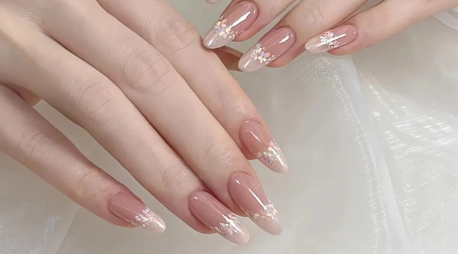 Discover the Best Acrylic Nail Colors for 2025: Trendy Combinations to ...